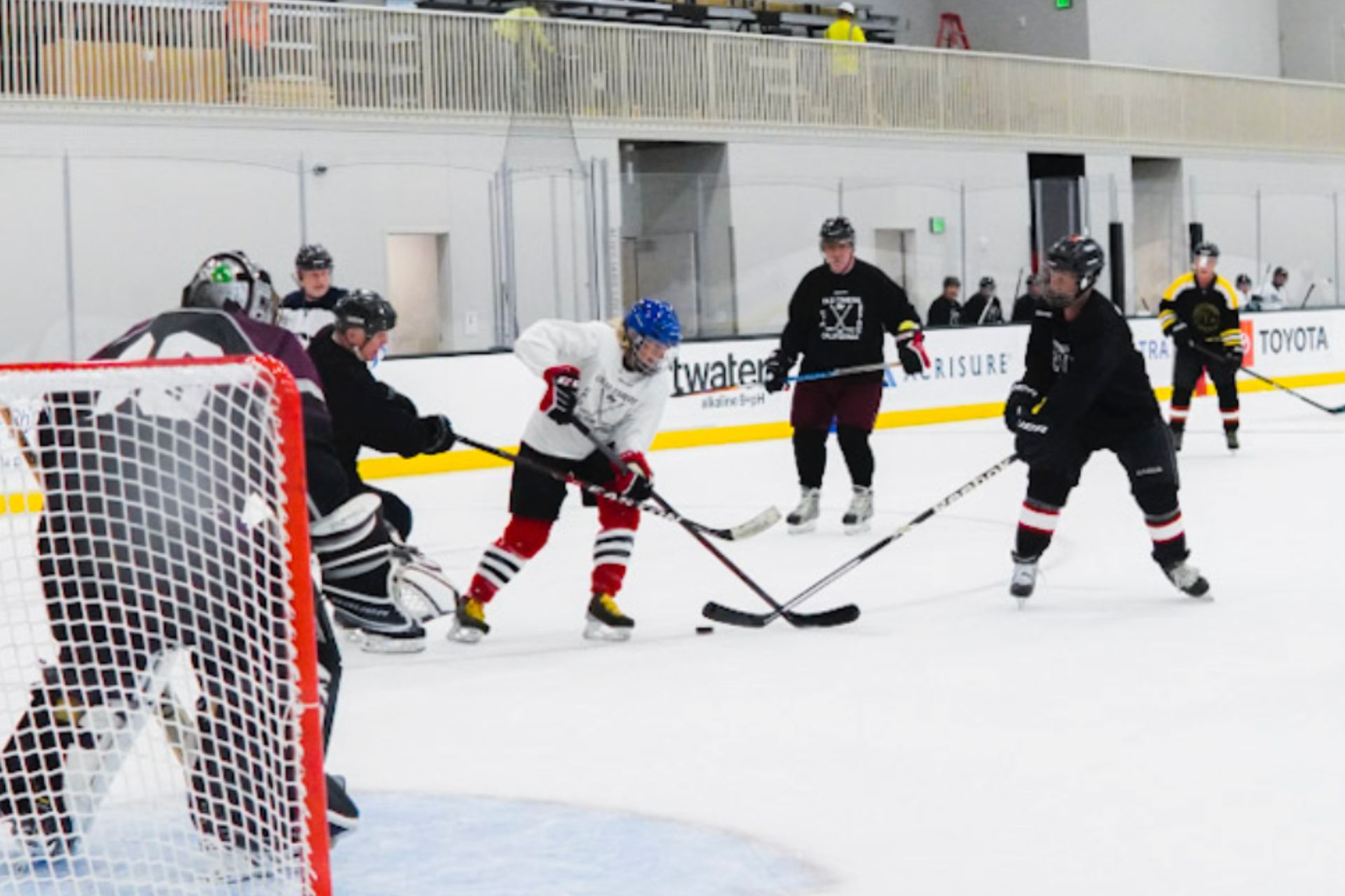 Hockey - Berger Foundation Iceplex